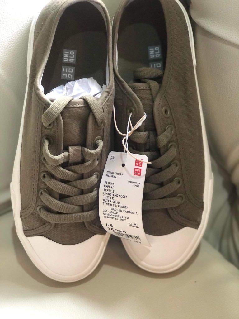 Brandnew with tag Uniqlo Sneakers, Men's Fashion, Footwear, Sneakers on ...
