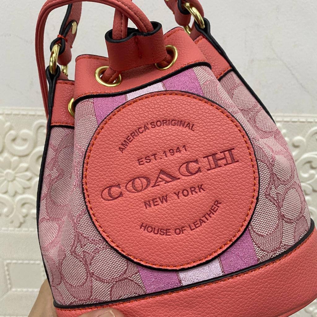 Coach Dempsey Bucket, Olshop Fashion, Olshop Wanita di Carousell