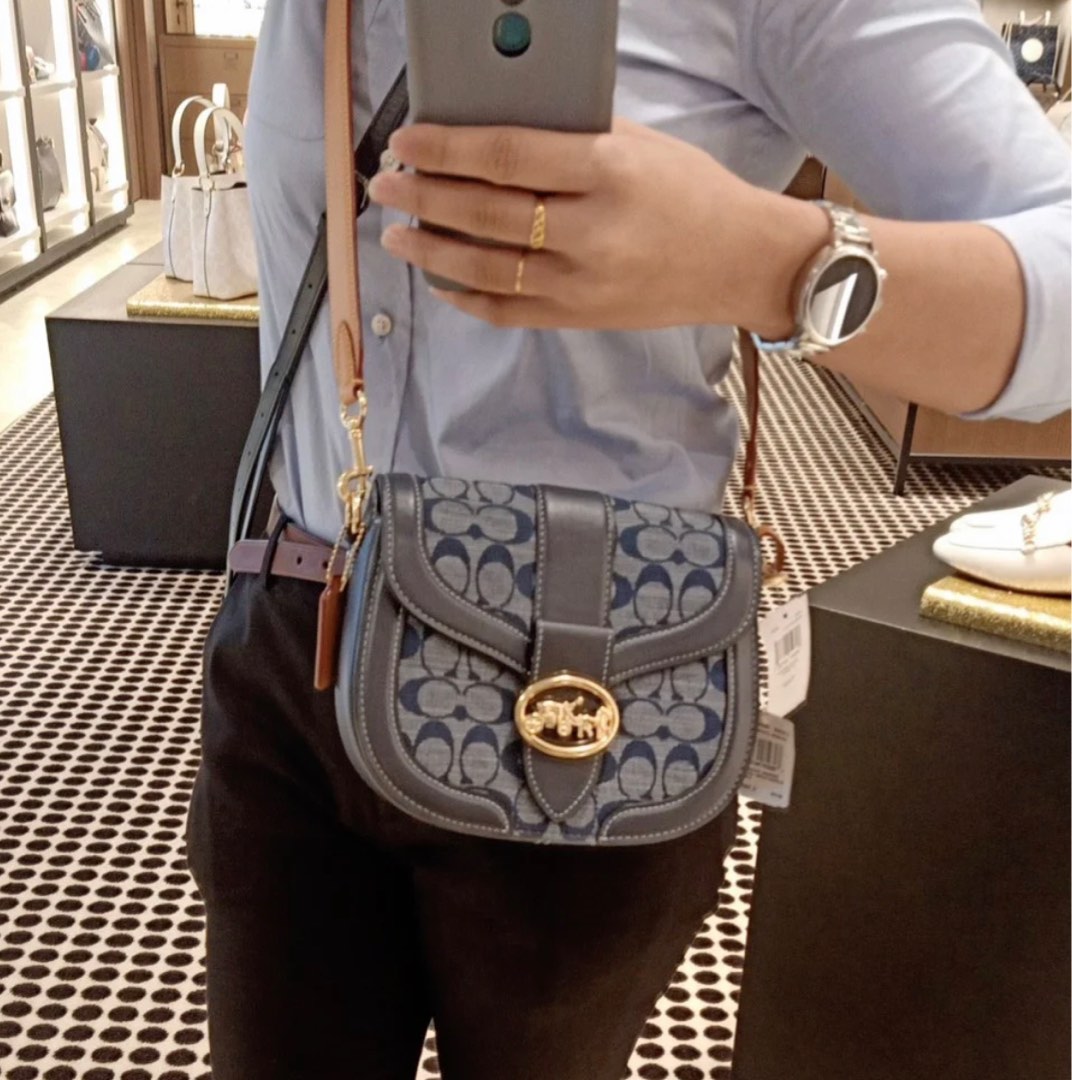 Coach Georgie Saddle Crossbody Bag Chambray, Women's Fashion, Bags ...