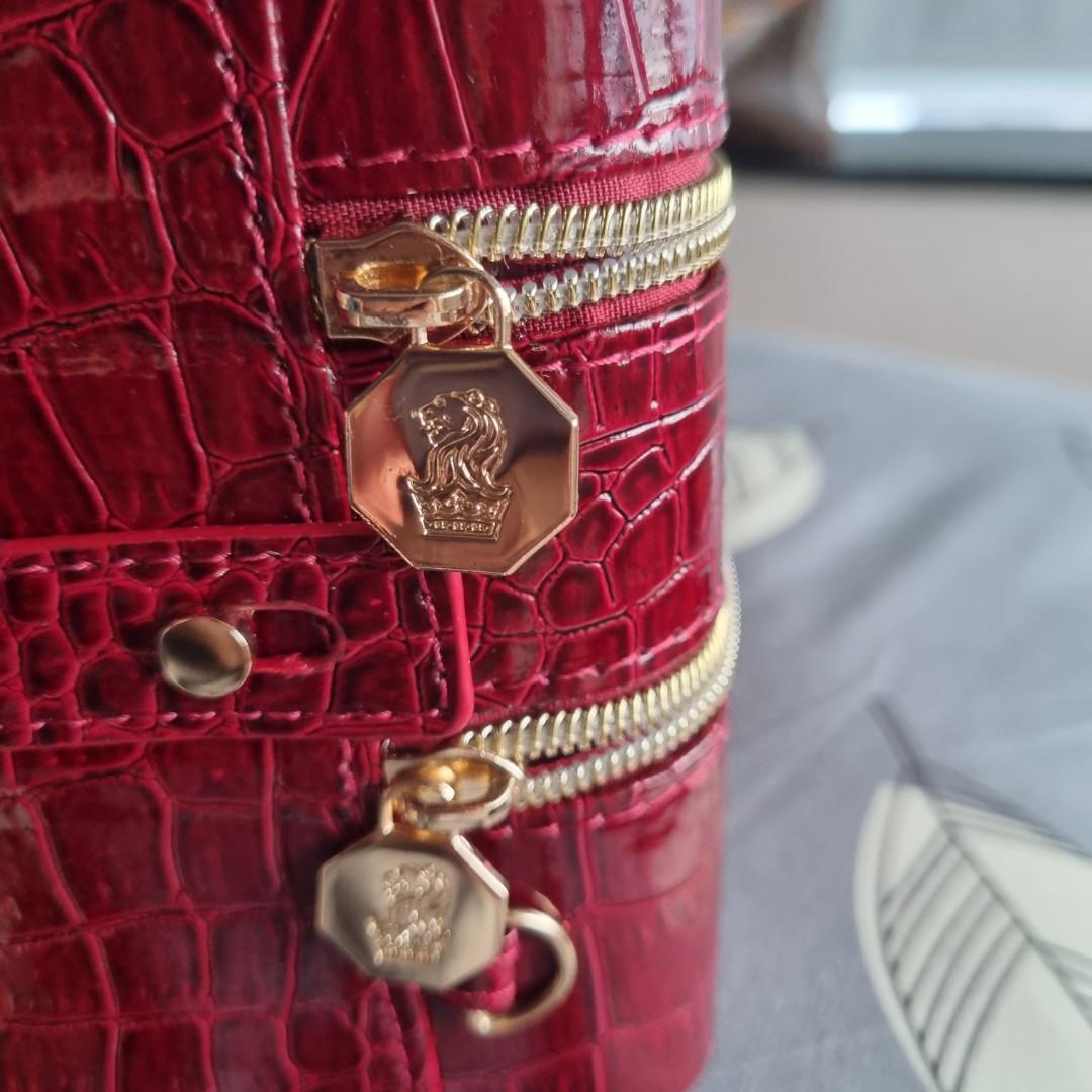 Empty Moon cake box + cooler bag - Ritz Calton, Furniture & Home Living ...