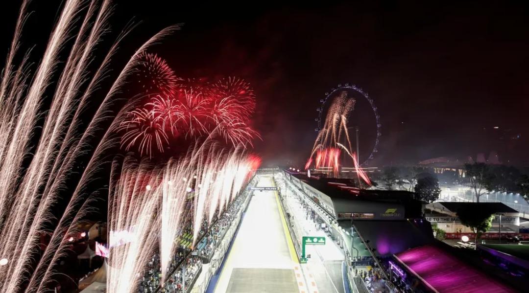 Formula 1 Singapore Grand Prix 3 day Turn 1 Grandstand pass, Tickets ...