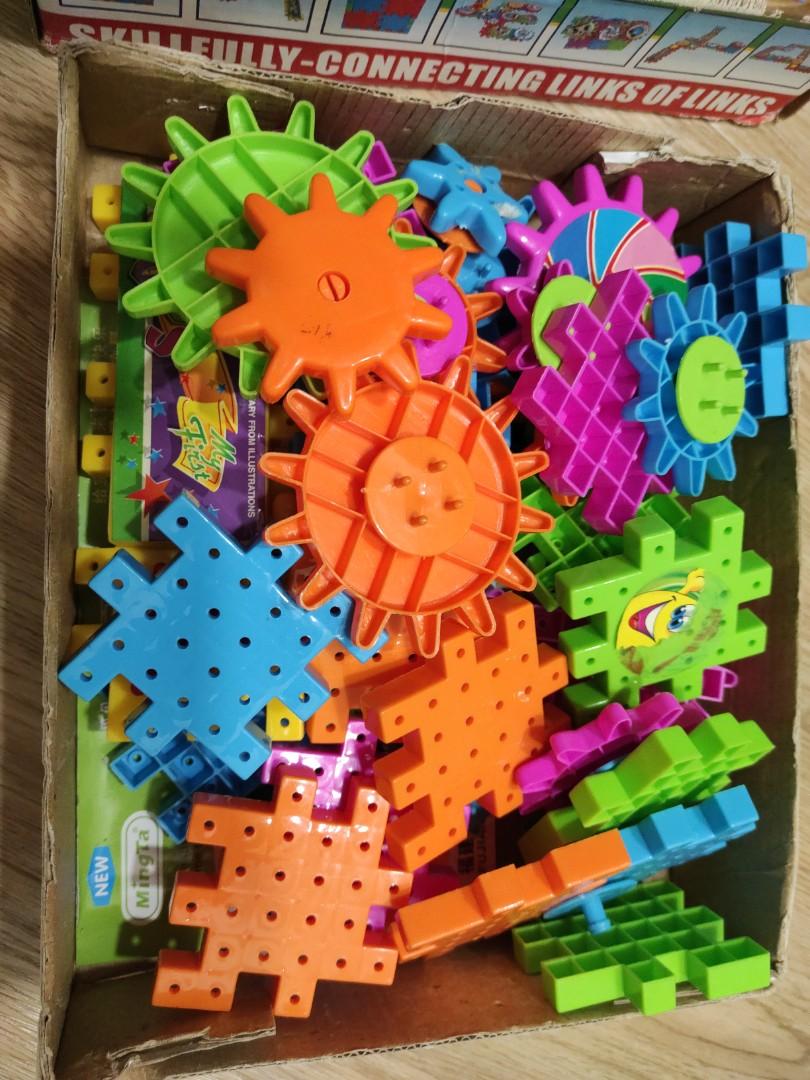Gears toy set, Hobbies & Toys, Toys & Games on Carousell