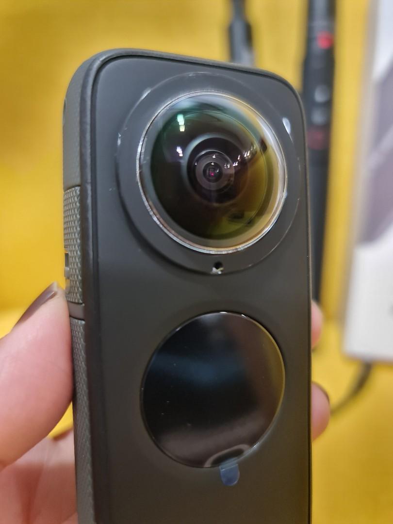Insta360 X2 complete set, Photography, Cameras on Carousell