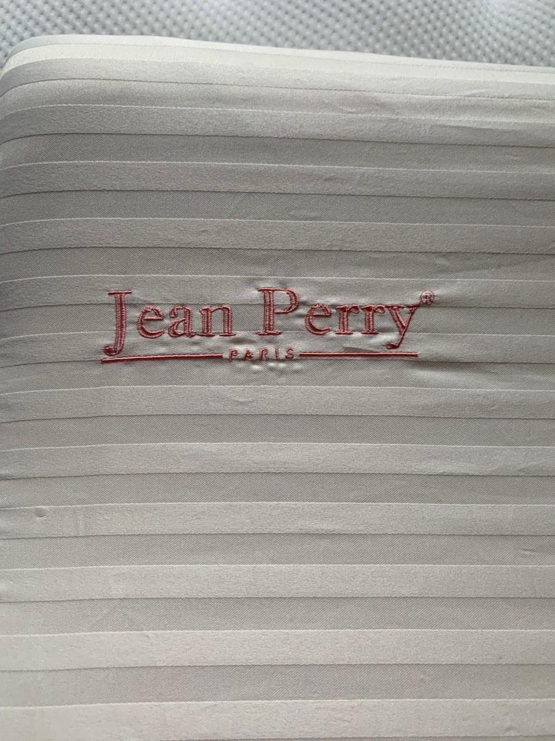 Jean Perry Memory Foam Pillow, Furniture & Home Living, Bedding ...