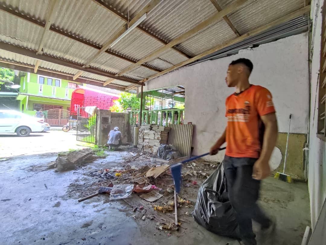 Khidmat Pembuangan Sampah dan Pelupusan Perabot Lama, Services, Others ...