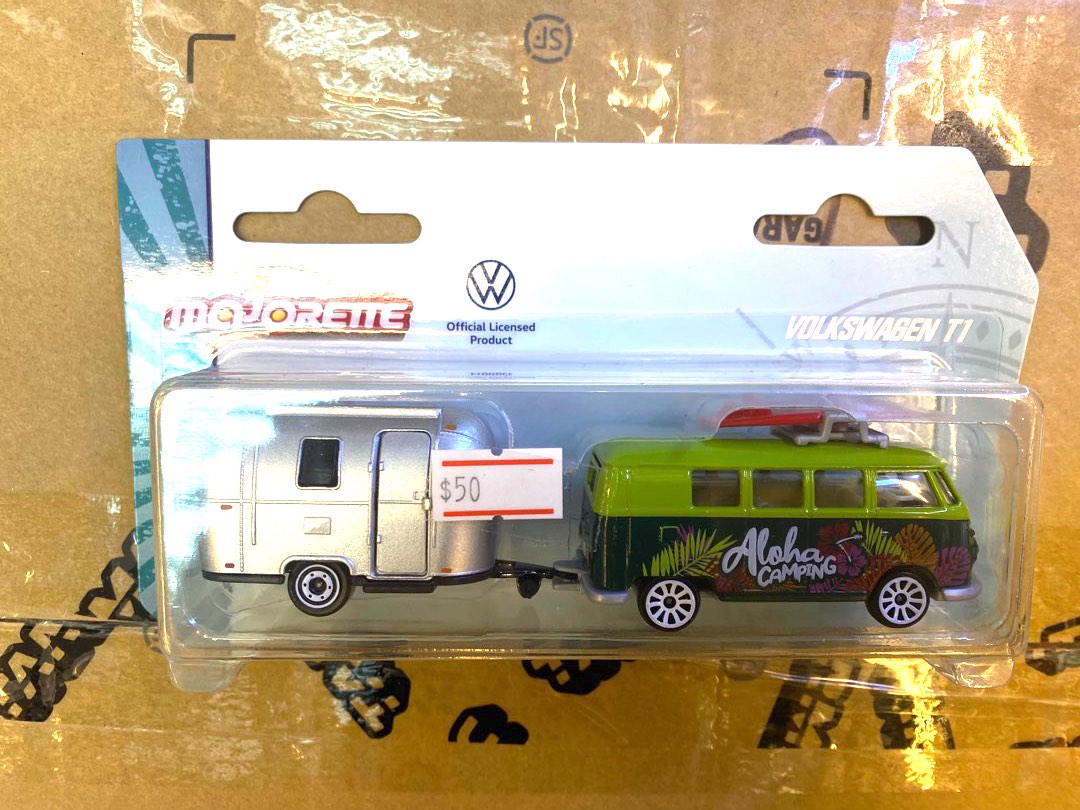 Majorette VW T1 Van Trailer, 興趣及遊戲, 玩具 & 遊戲類 - Carousell