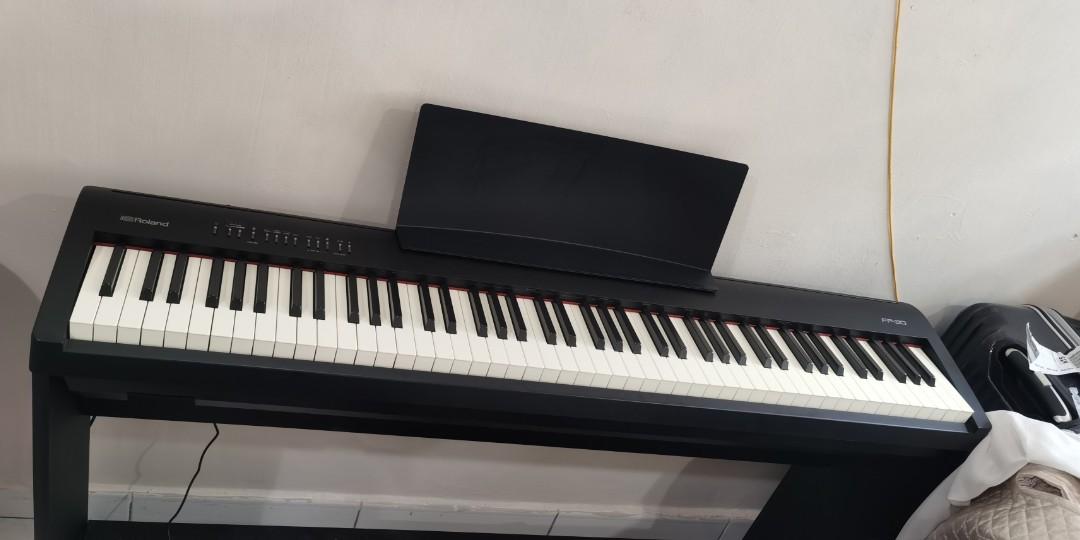 Roland FP30 digital piano, Hobbies & Toys, Music & Media, Musical ...