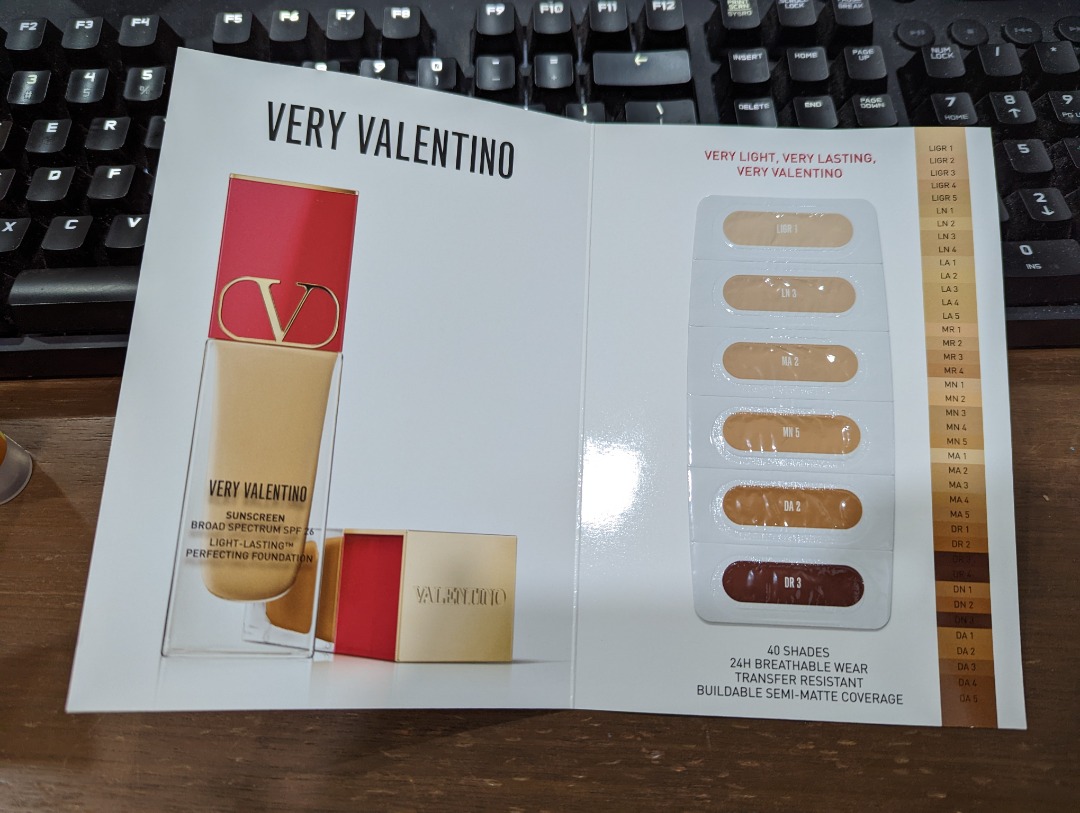 {Sample} Valentino Very Valentino Sunscreen Broad Spectrum SPF 26 Light-Lasting Perfecting ...