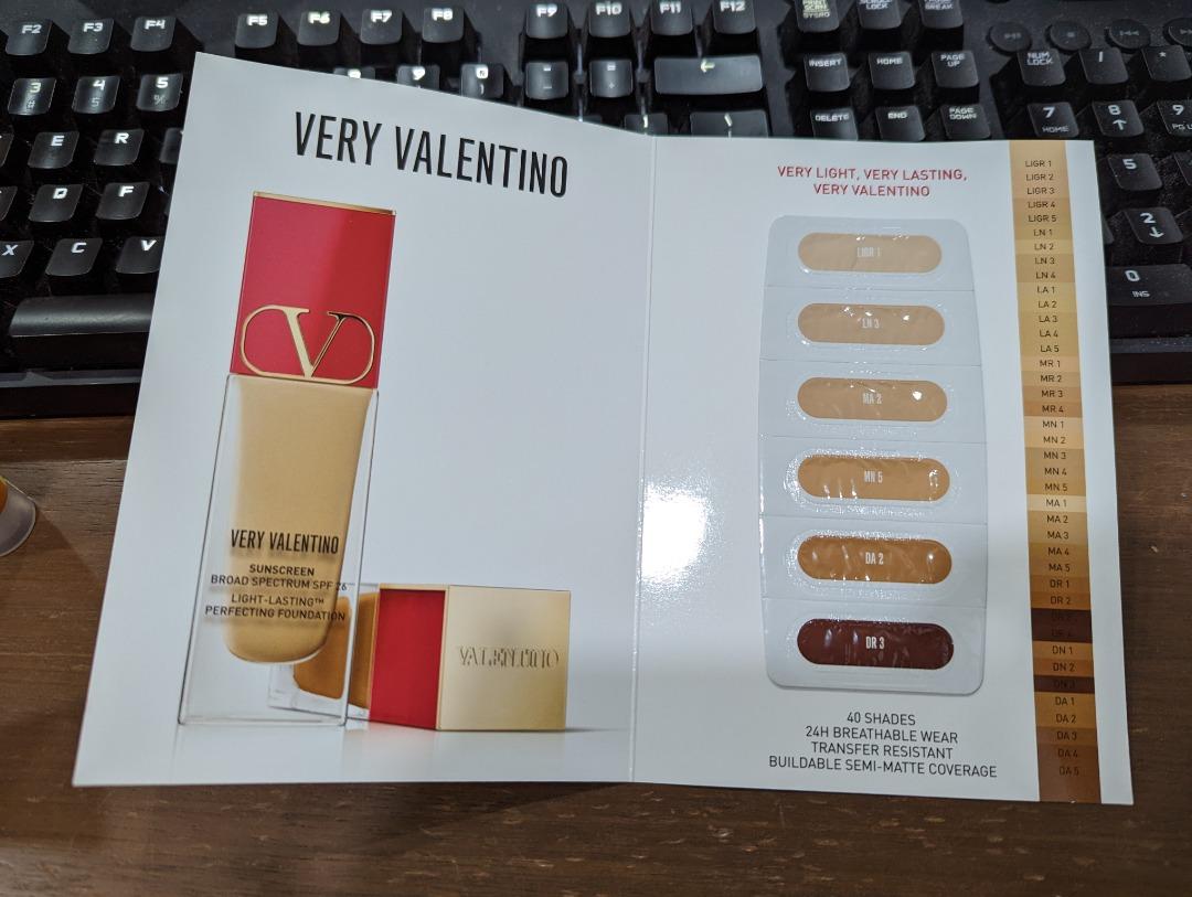 {Sample} Valentino Very Valentino Sunscreen Broad Spectrum SPF 26 Light ...