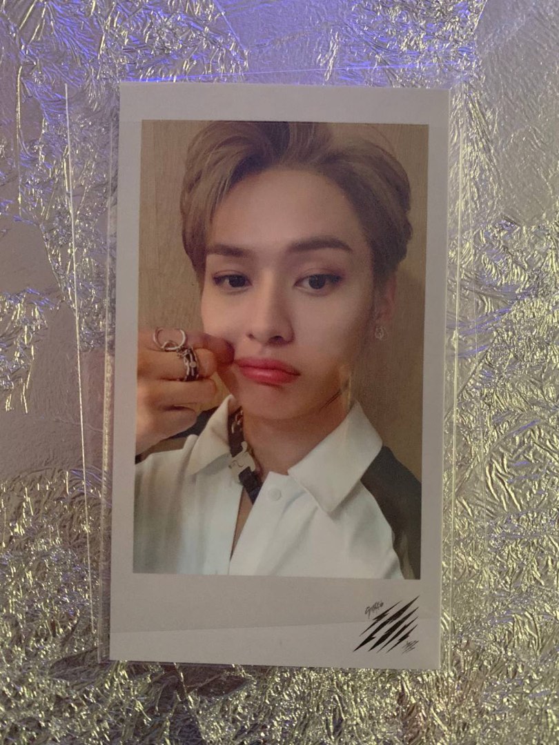 wts stray kids skz lee know japan scars pc, Hobbies & Toys, Memorabilia ...