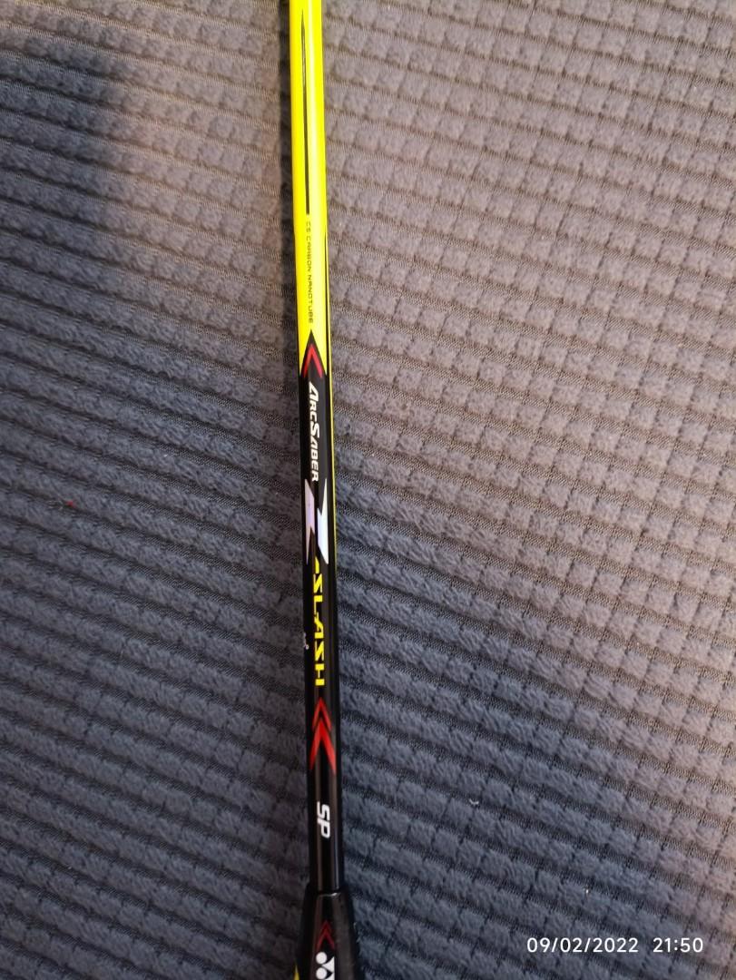 Yonex Arcsaber Z Slash & Yonex Arcsaber FB Badminton Racket, Sports ...