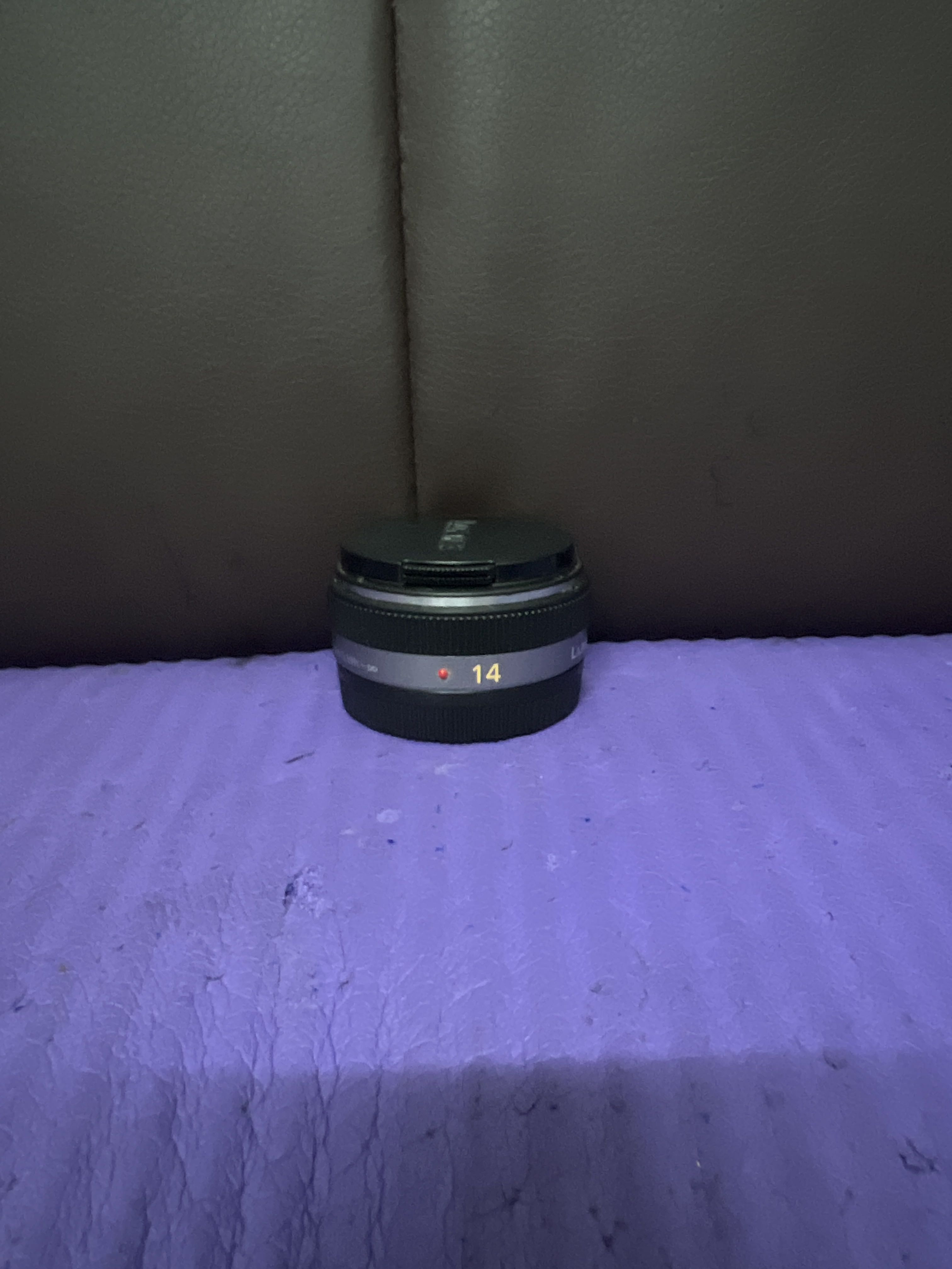 超平 新淨靚仔 Panasonic 14 14mm F2.5 Olympus m43, 攝影器材, 鏡頭及裝備 - Carousell