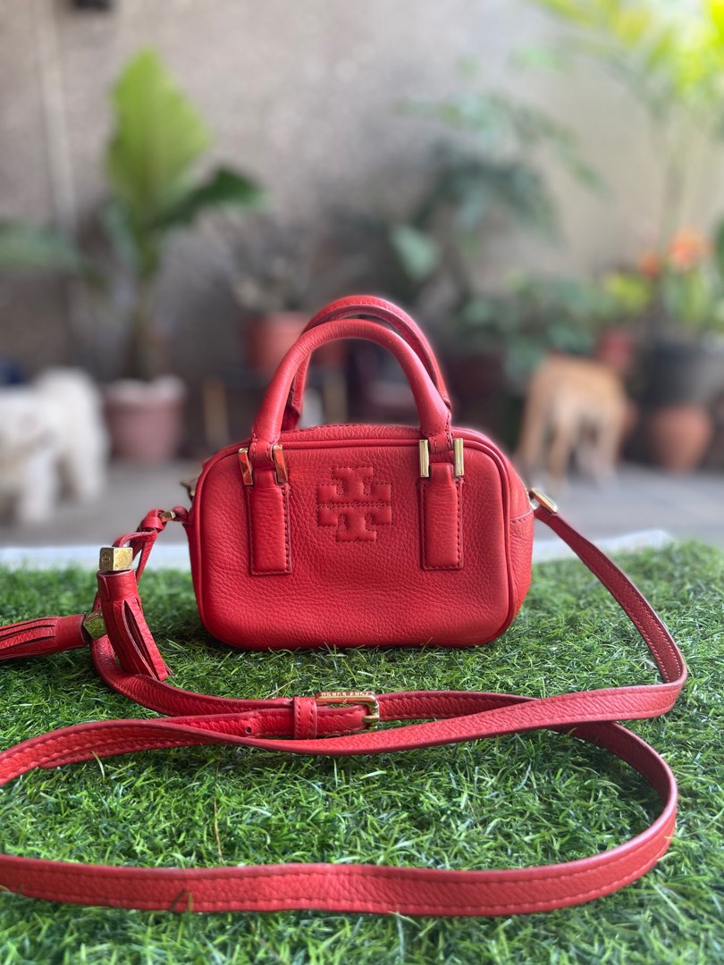 Authentic Tory Burch micro sling, Luxury, Bags & Wallets on Carousell