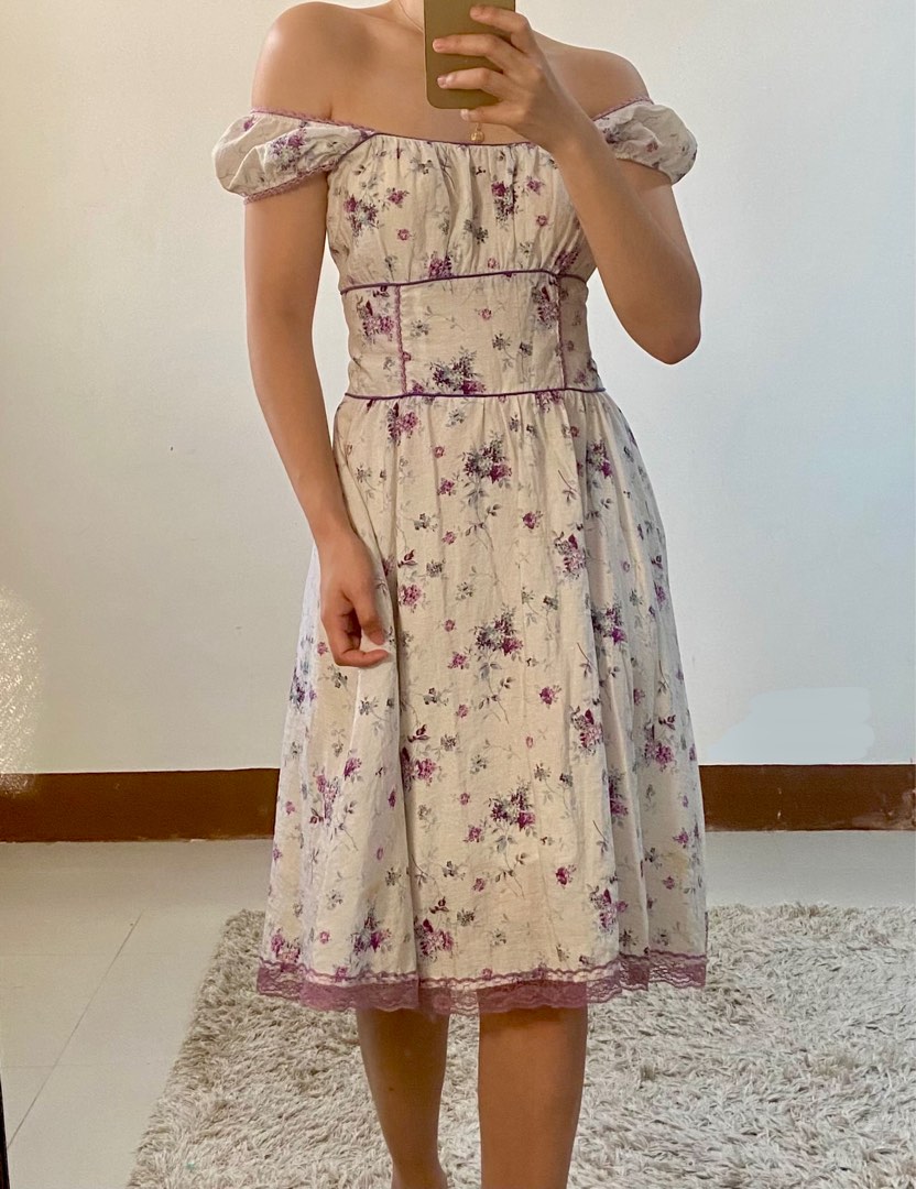 Beautiful Corset Dainty Dress, Women's Fashion, Dresses & Sets, Dresses ...
