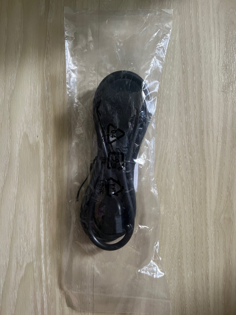 BNIP C13 TO 3 PIN PLUG POWER CABLE, Computers & Tech, Parts ...