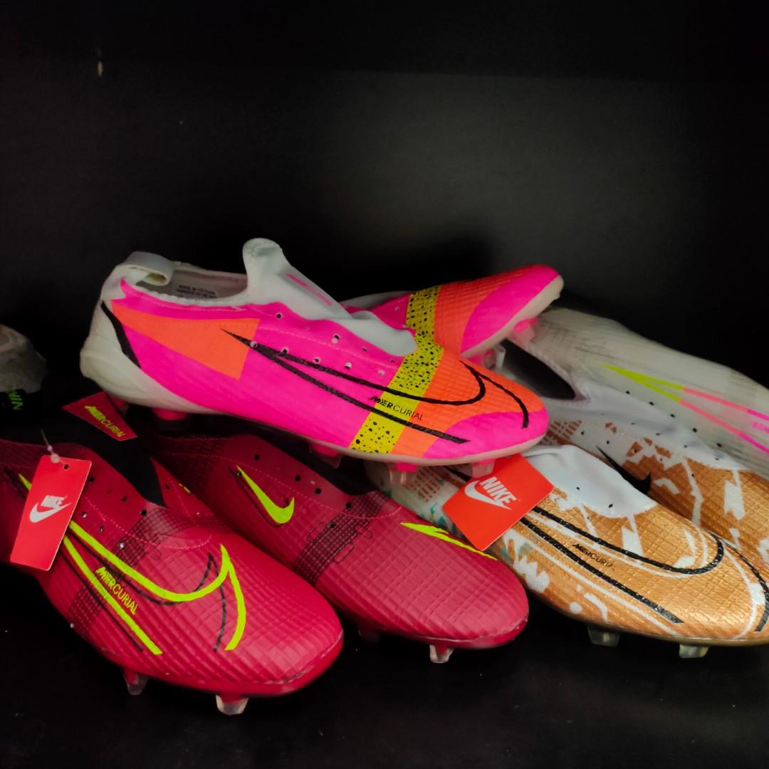 Boot bola viral, Sports Equipment, Sports & Games, Racket & Ball Sports ...