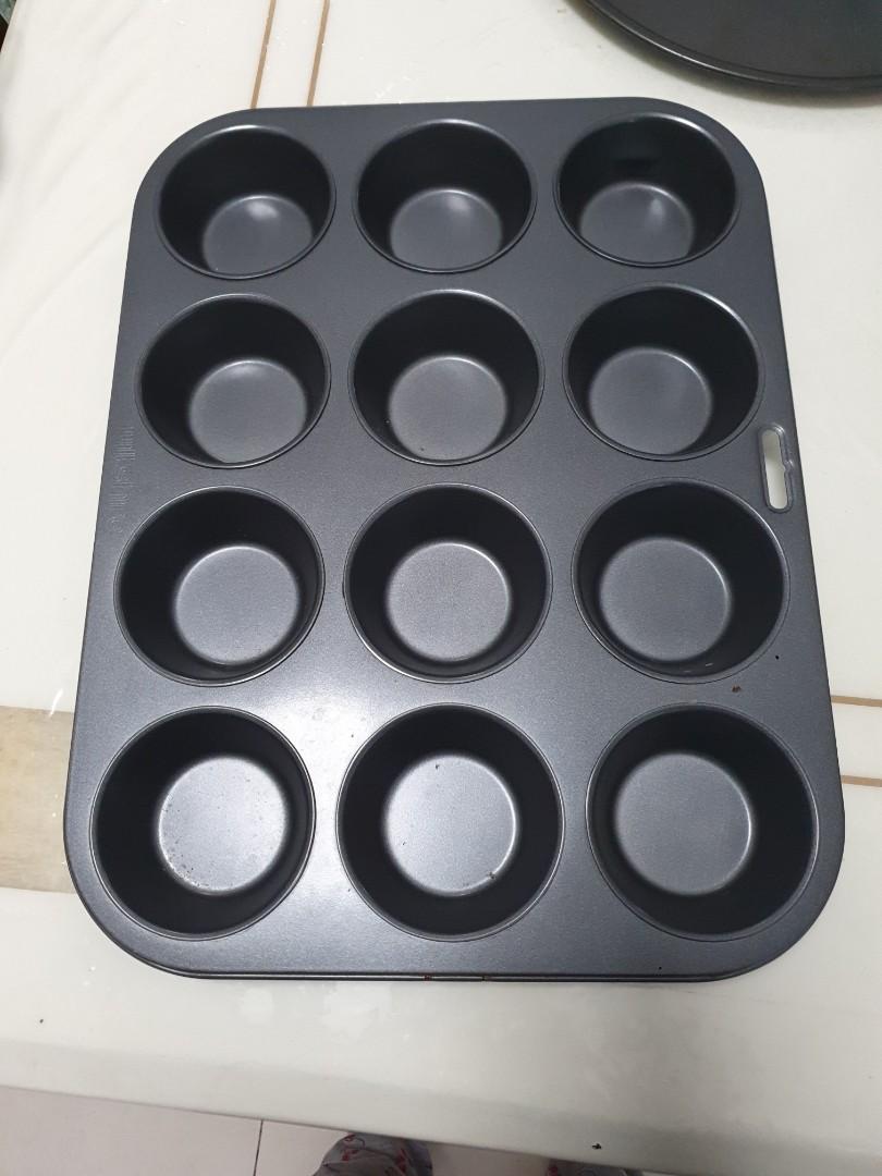 Cake tins and muffin rack, Furniture & Home Living, Kitchenware ...
