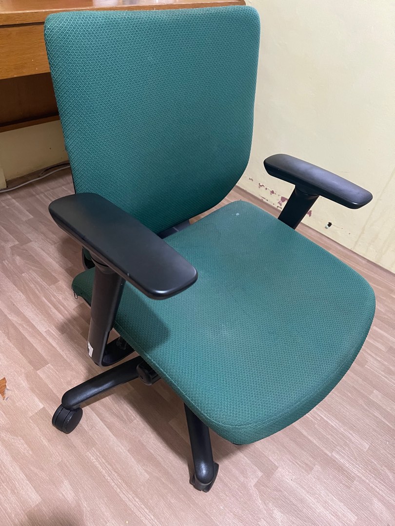 Computer chair, Furniture & Home Living, Office Furniture & Fixtures on ...