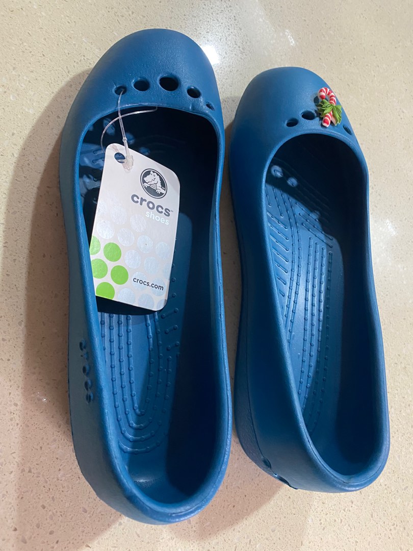 Crocs flats, Women's Fashion, Footwear, Flats on Carousell