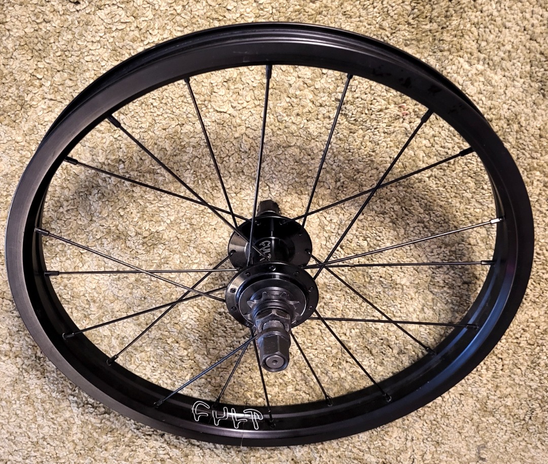 CULT Juvenile 18" Rear Wheel, 運動產品, 單車及配件, 單車 - Carousell