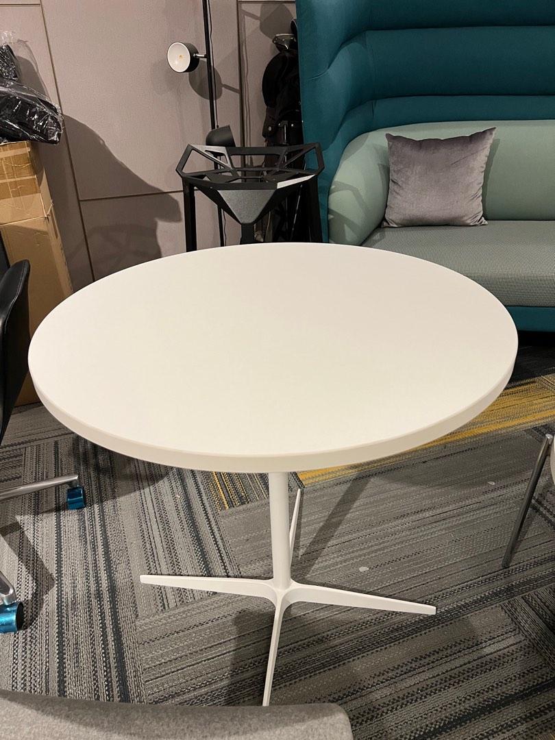 Designer coffee table discussion table (display set), Furniture & Home ...