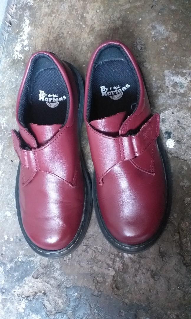 DR MARTENS JERRY, Women's Fashion, Footwear, Sandals on Carousell