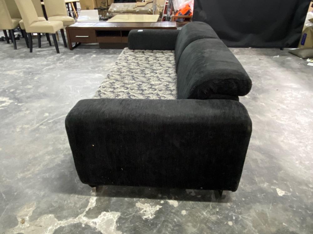 Fabric 3 Seater Sofa Black Colour / Fabrik Sofa 3 Seater Warna Hitam ...