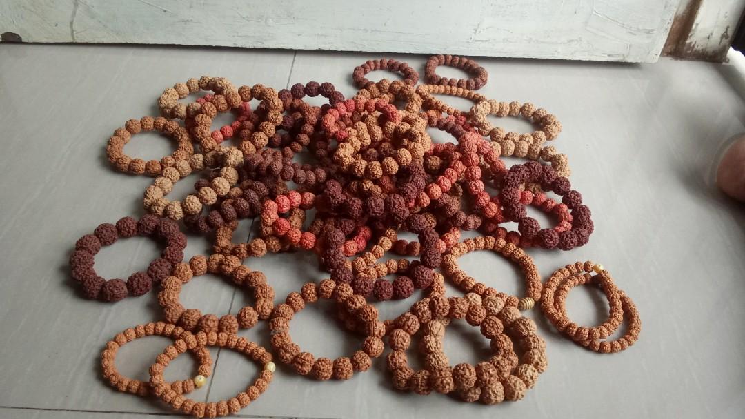 Gelang Jenitri, Men's Fashion, Watches & Accessories, Watches on Carousell