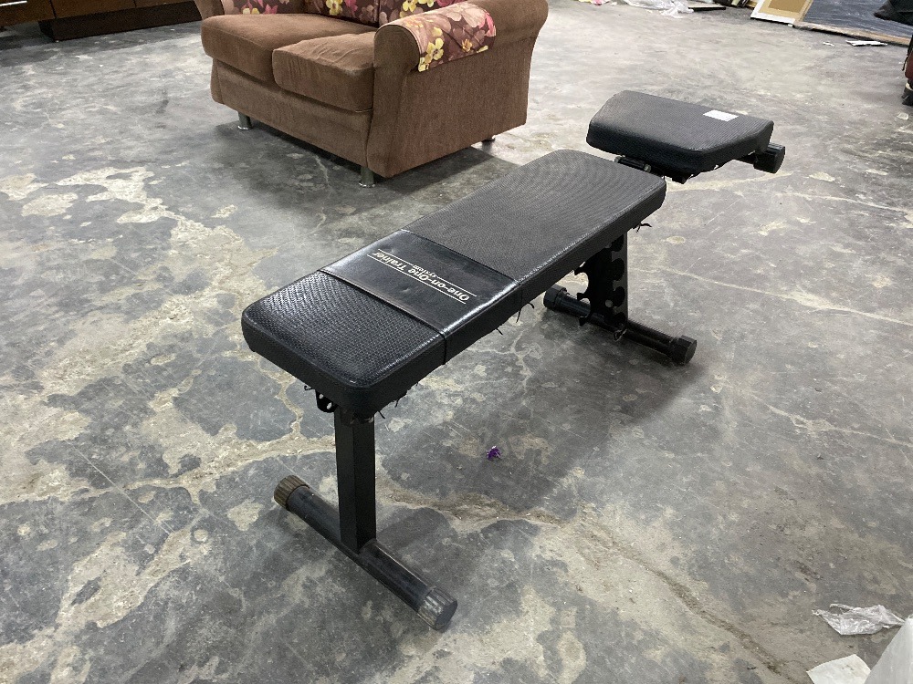 Gym Utility Incline and Decline Bench Press / Utiliti Gim Mecondong dan ...