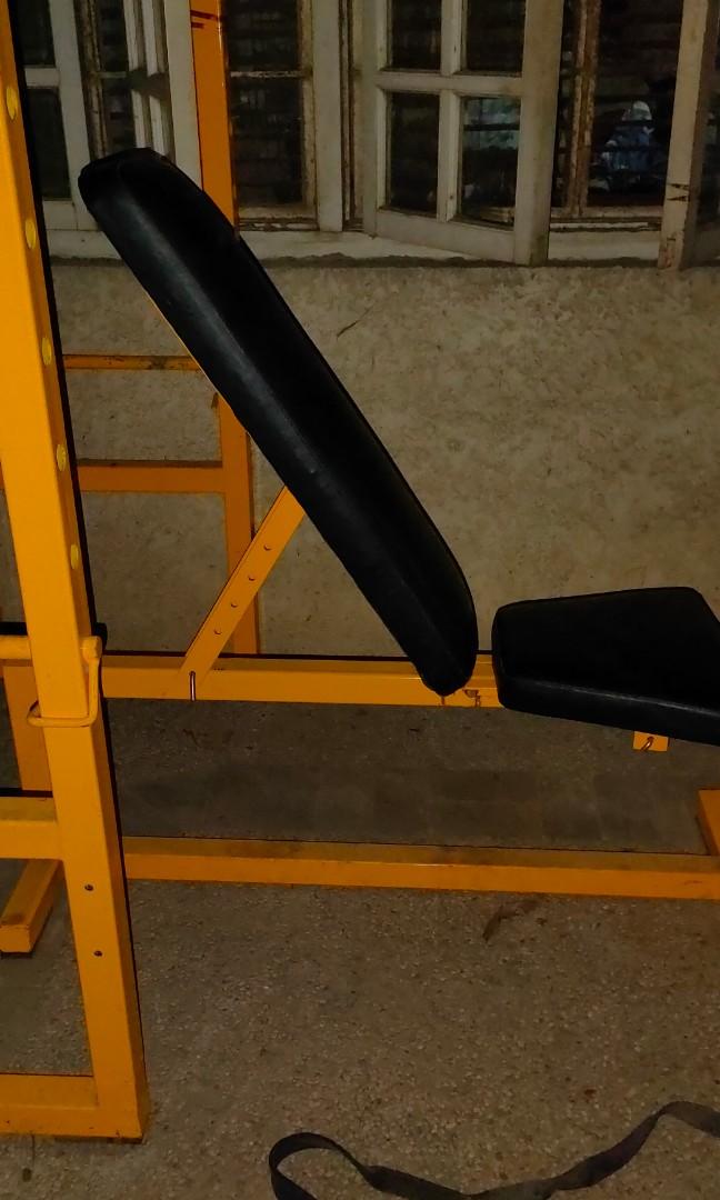 Heavy duty Squat/bench press cage with adjustable bench with leg curl ...