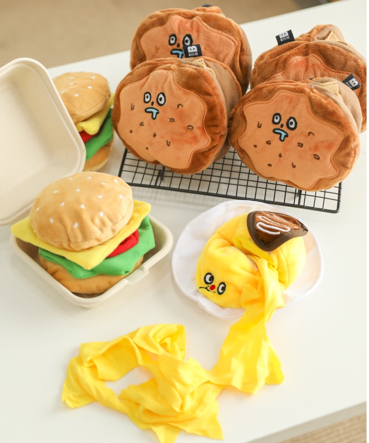 [INSTOCK] SNIFF'S FRIENDS BURGER DOG TOY, Pet Supplies, Homes & Other ...