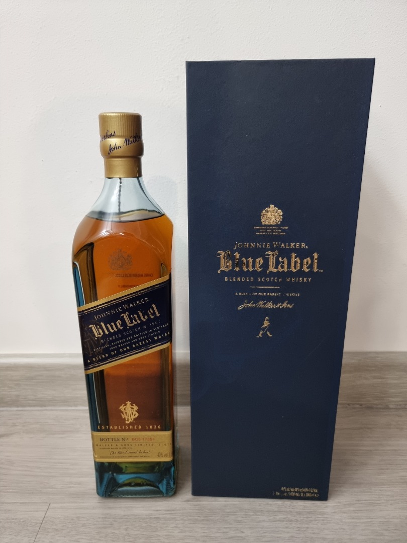 Johnnie Walker Blue Label ABV 40% 1L with Gift Box, Food & Drinks ...