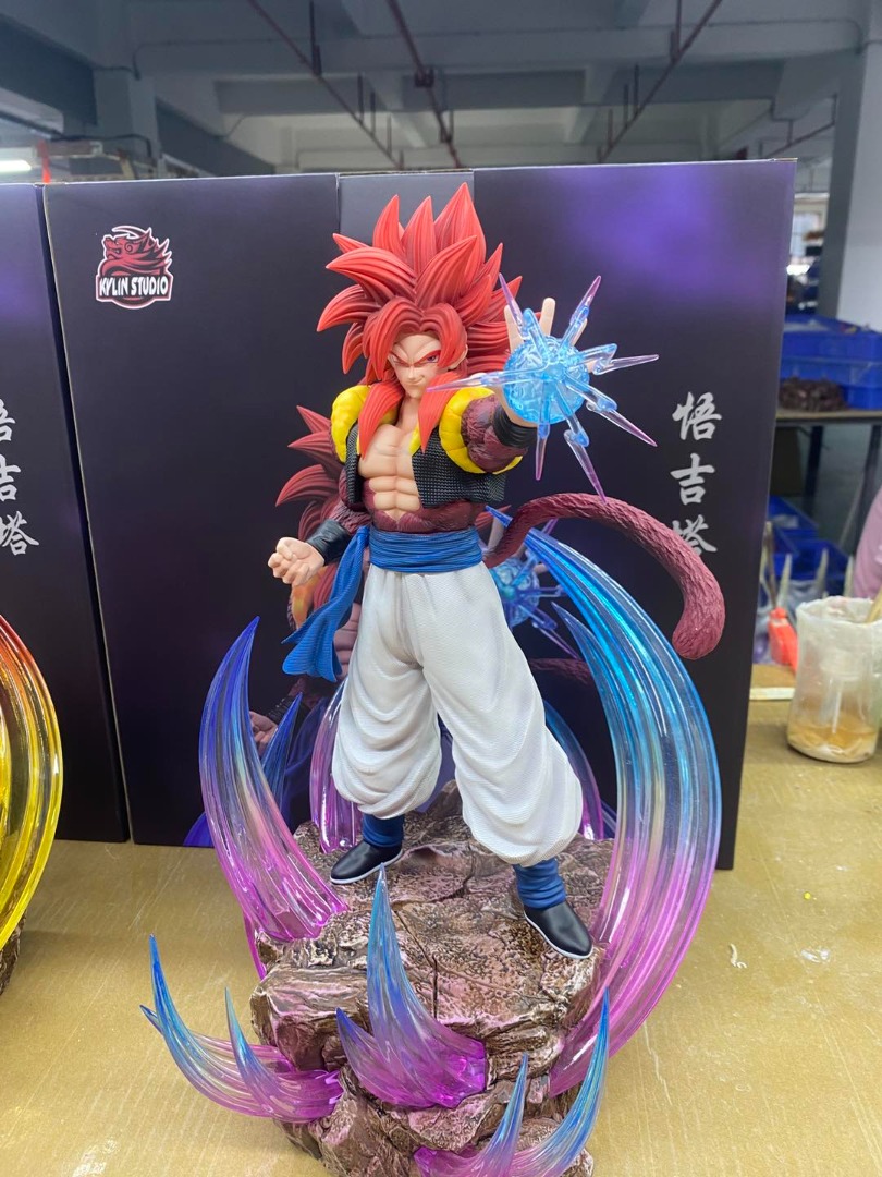 Kylin Studio - Dragon Ball Series 04 - SS4 Gogeta (Blue) 1/4, Hobbies ...