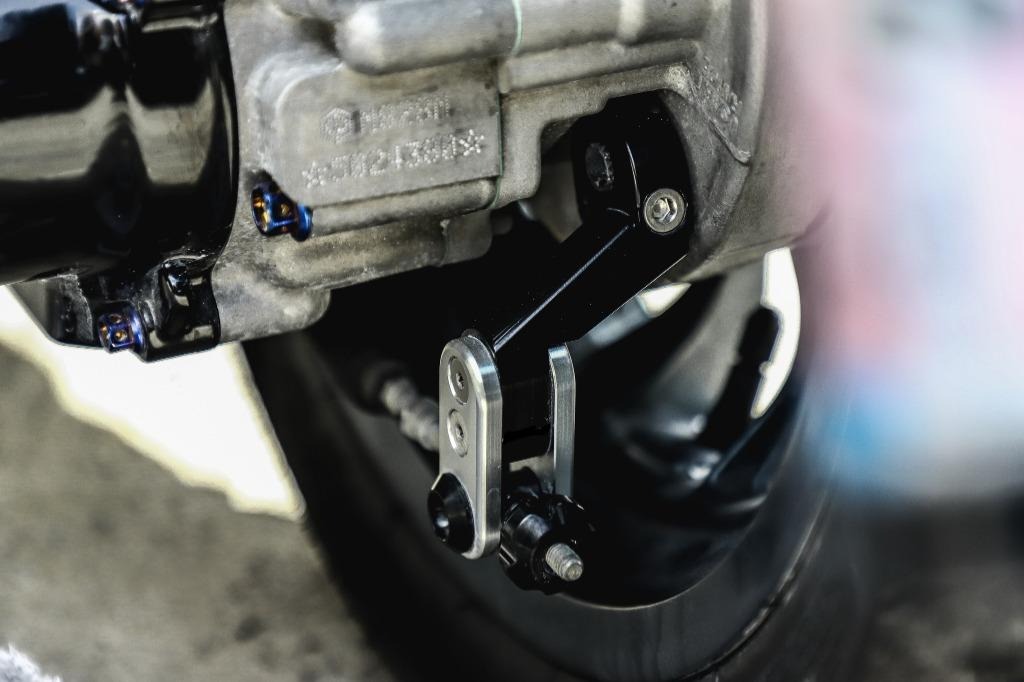 Moto Bully Singapore Piaggio Vespa GTS 250 300 GTV 300 Rear Adjustable ...