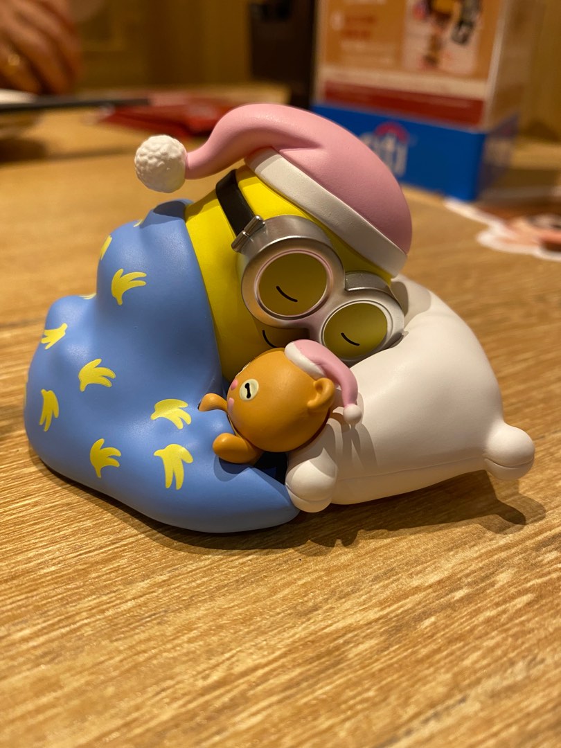POPMART MINIONS BETTER TOGETHER - SWEET DREAM FIGURE, Hobbies & Toys ...