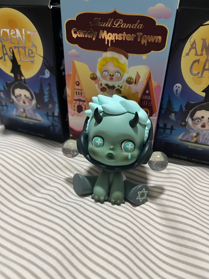 Popmart Skullpanda - Ancient Castle’s Gargoyle, Hobbies & Toys, Toys ...