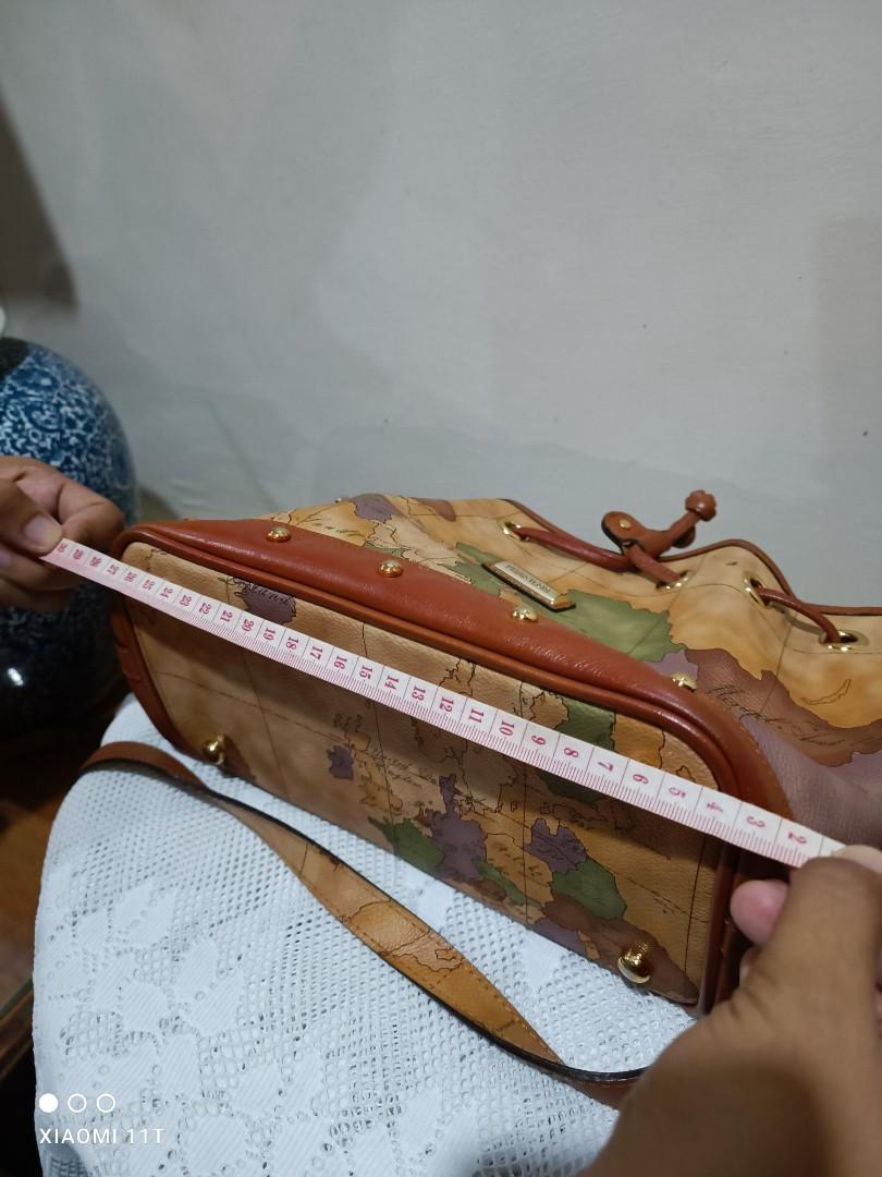 Prima Classe Bucket Map Bag, Luxury, Bags & Wallets on Carousell