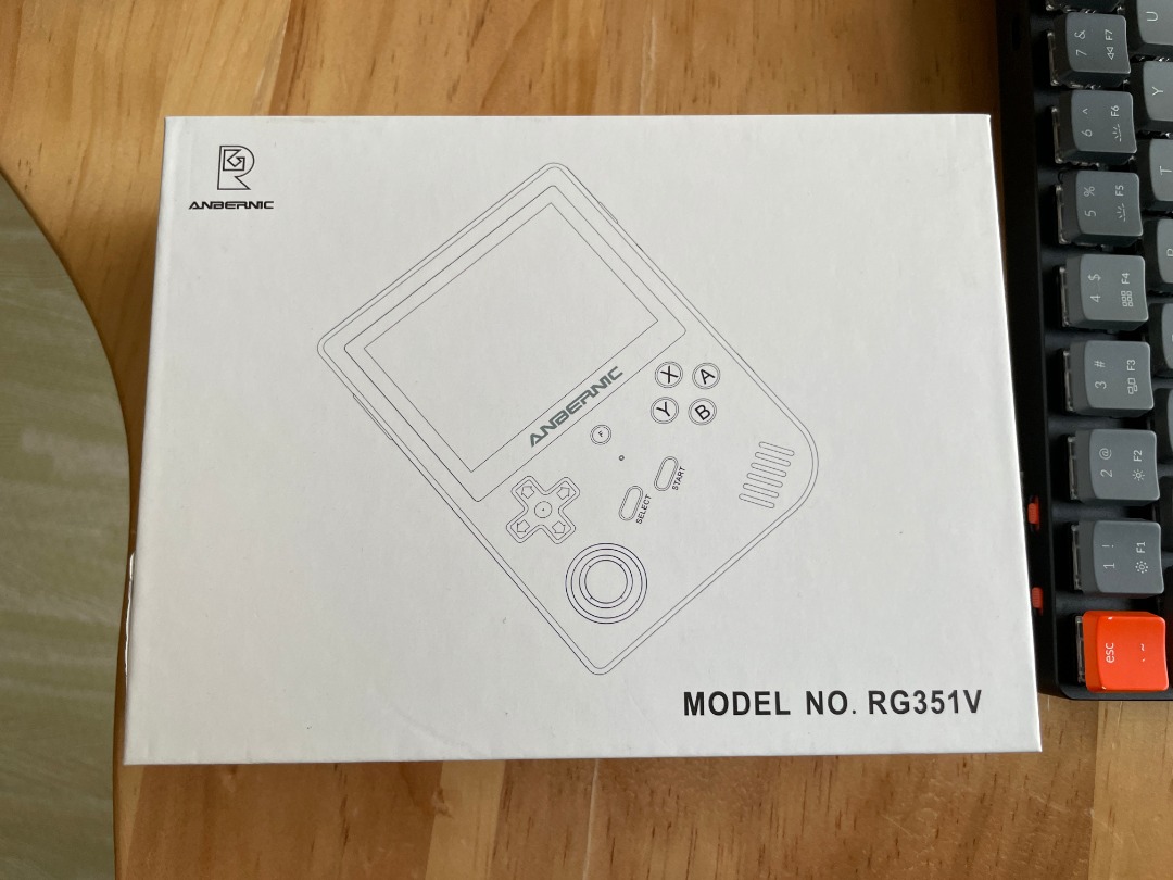 RG351V 3D開源掌機 竪版 IPS屏幕 復古風, 電子遊戲, 電子遊戲機, 其他 - Carousell
