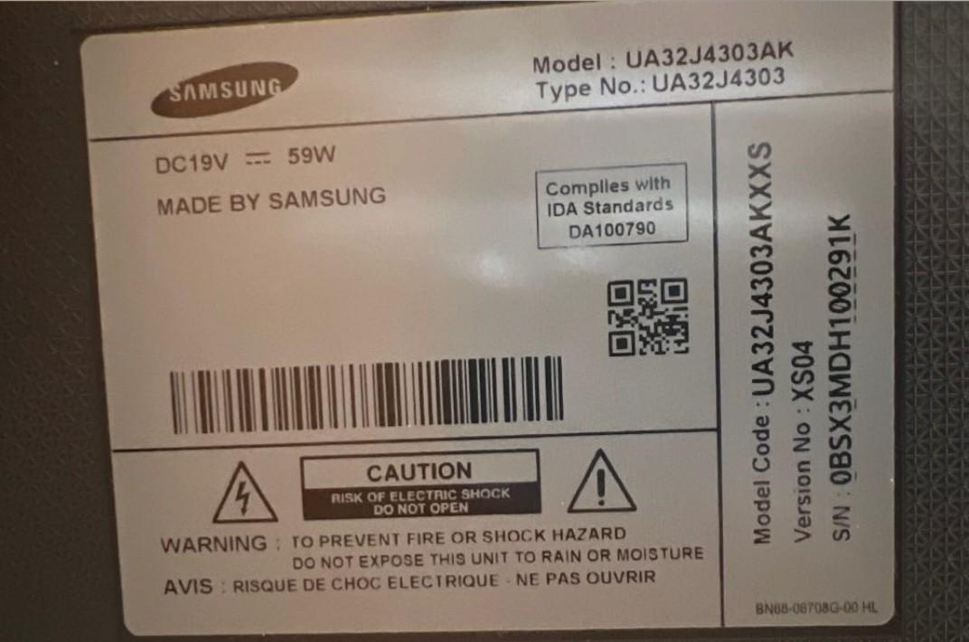 Samsung Smart TV LED 32 inch with TV stand, TV & Home Appliances, TV ...