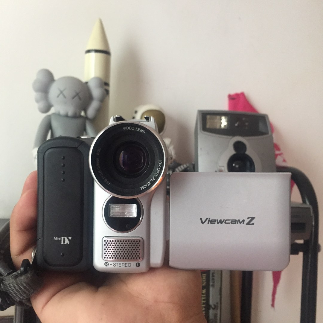 SHARP VIEWCAM Z (VL-27), Photography, Cameras on Carousell