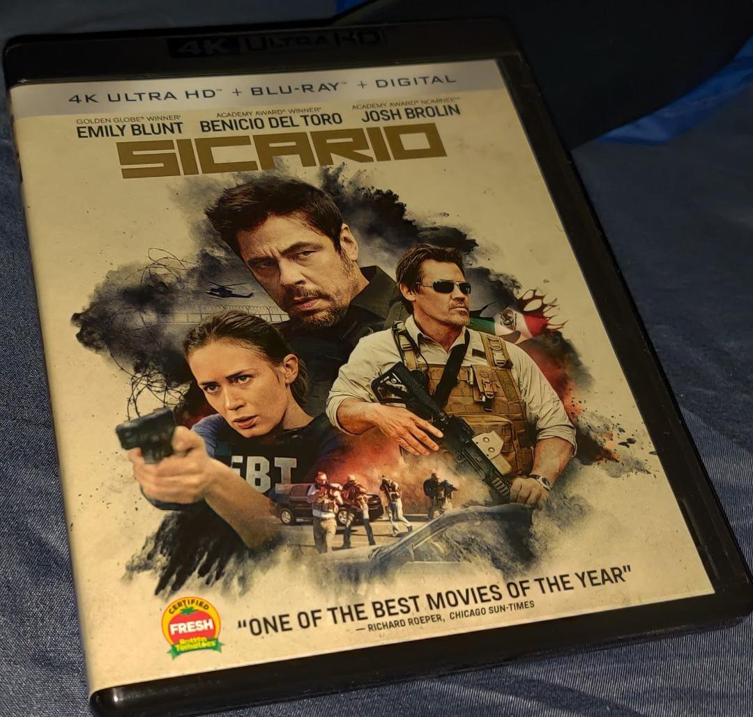Sicario [4K Ultra HD + Blu-ray + Digital HD] [4K UHD], Hobbies & Toys, Music & Media, CDs & DVDs ...