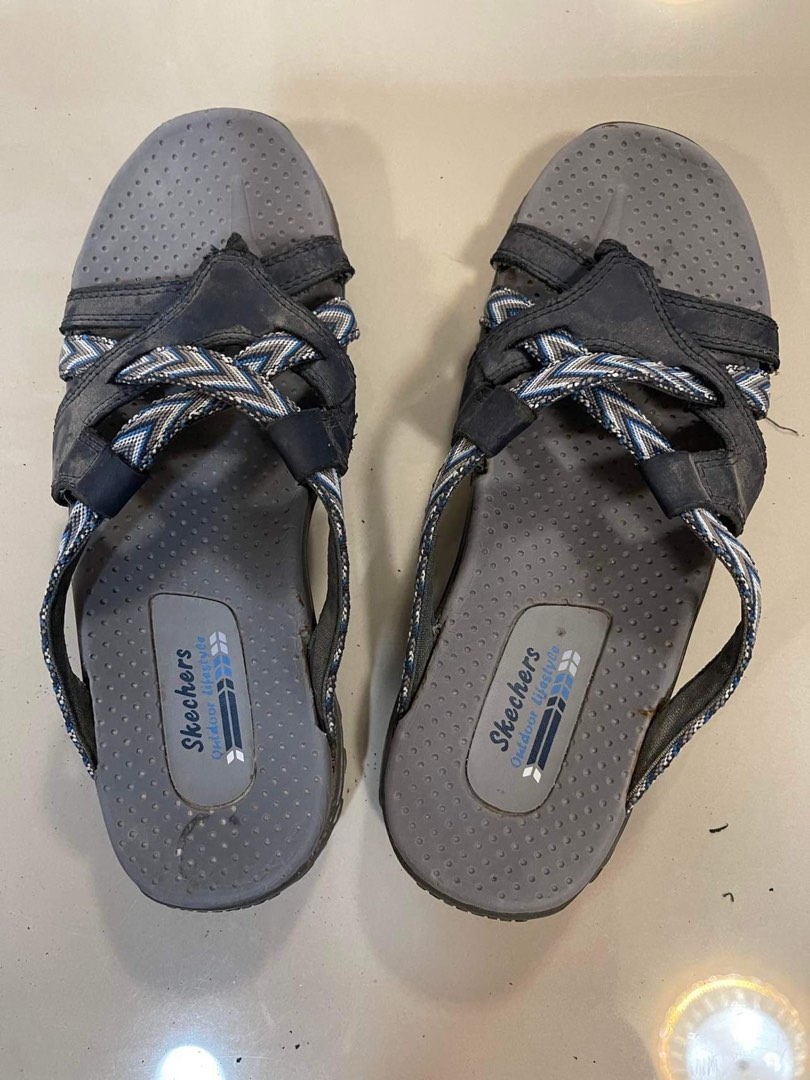 Skechers Women's Reggae-Soundproof-Thong Slide Multi-Strap Sandal ...