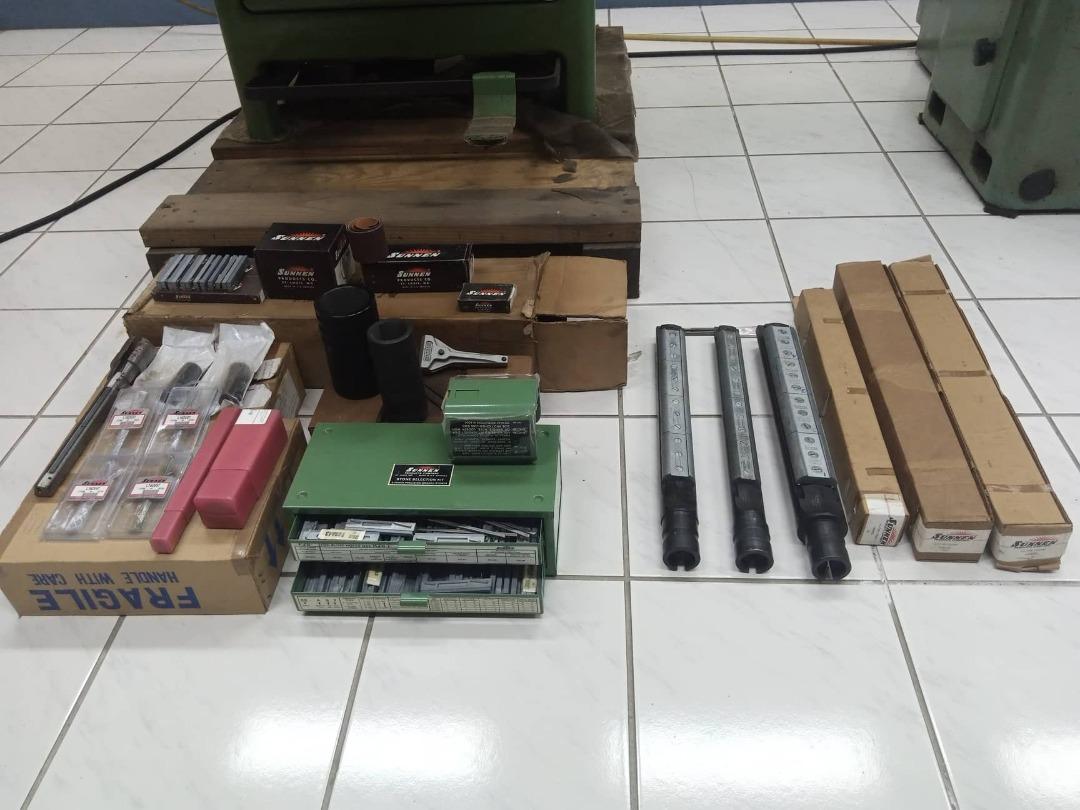 SUNNEN PRECISION I.D. HONING MACHINE, Commercial & Industrial ...