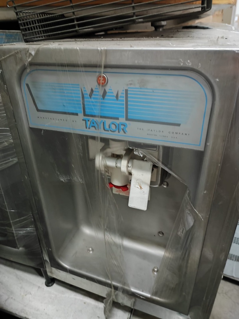 TAYLOR brand - ICE CREAM MACHINE - MODEL 152, TV & Home Appliances ...