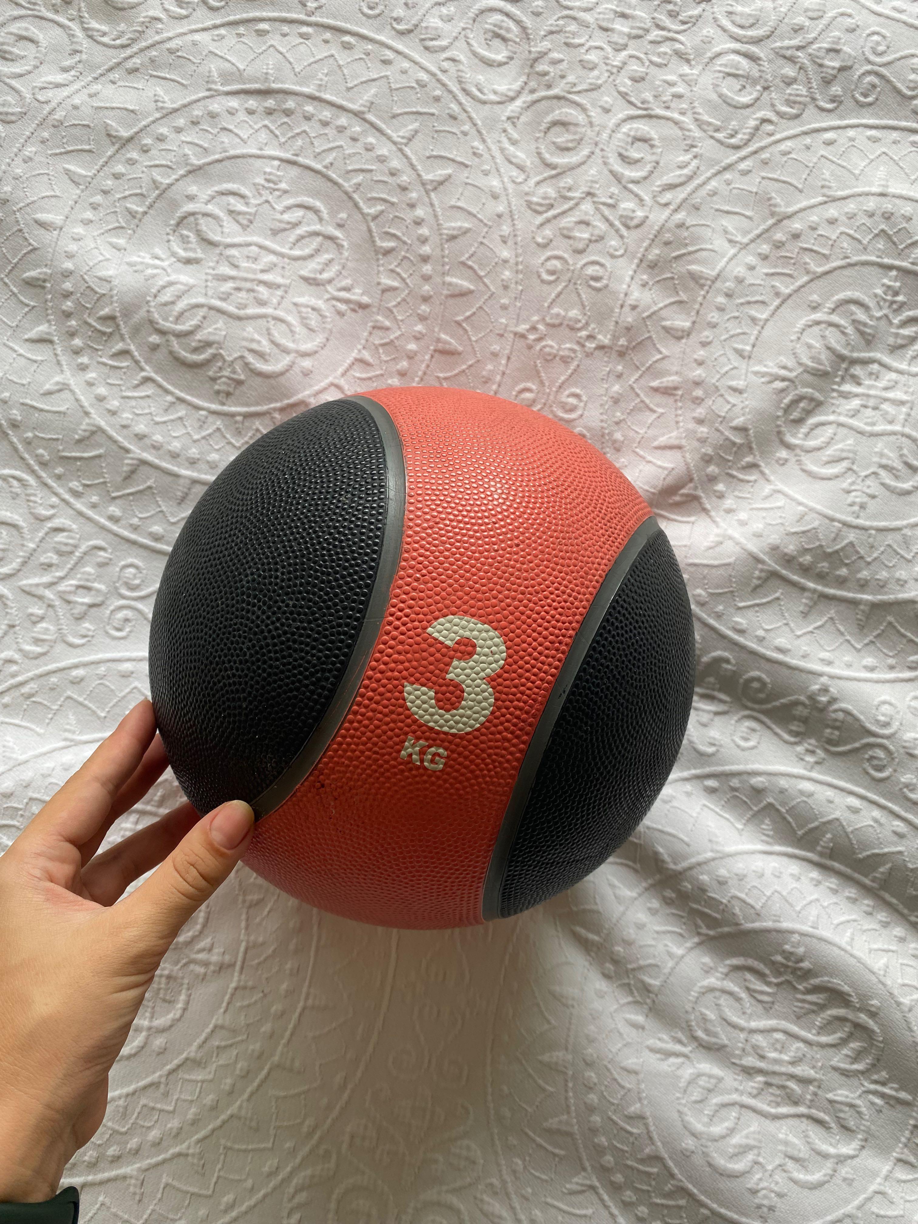 Trident 3kg weighted ball, Sports Equipment, Exercise & Fitness ...