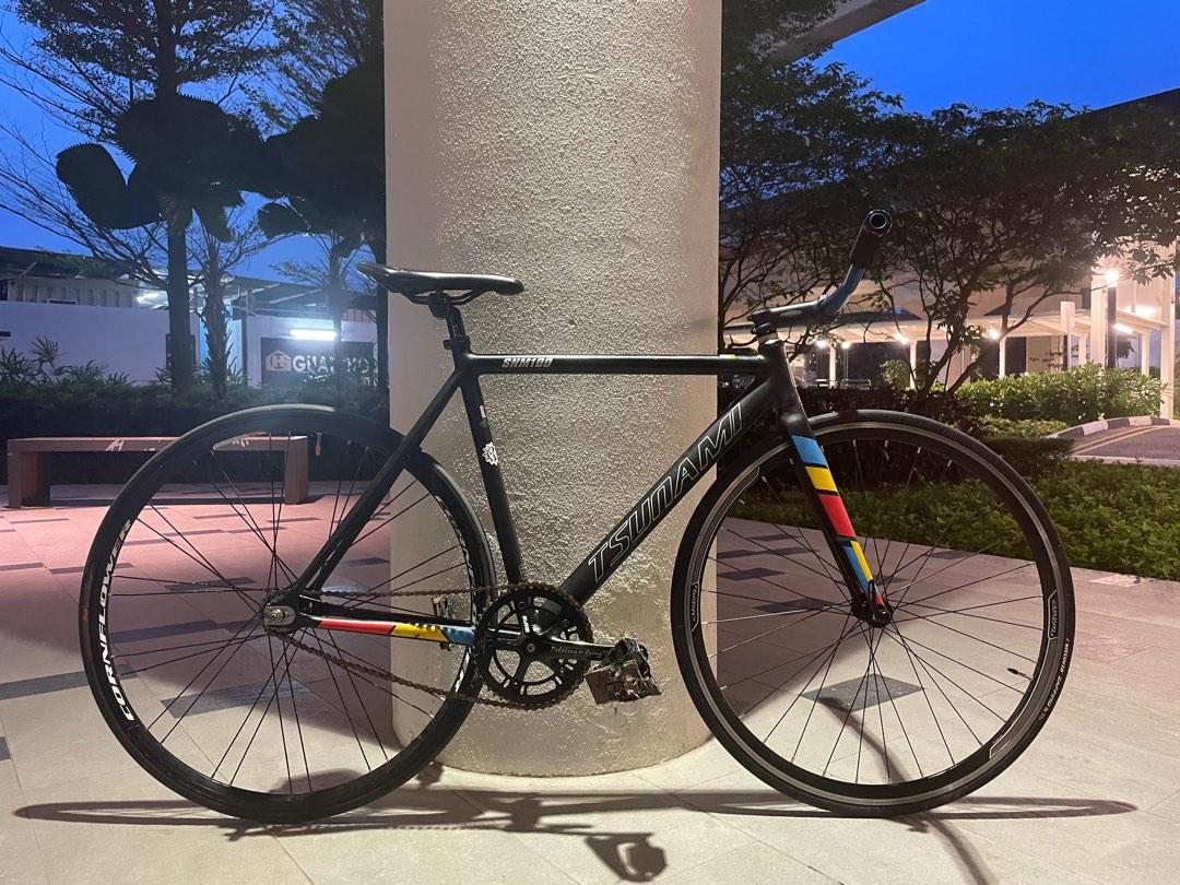 Tsunami SNM100 Fixie Full Bike, Sports Equipment, Bicycles & Parts, Bicycles on Carousell