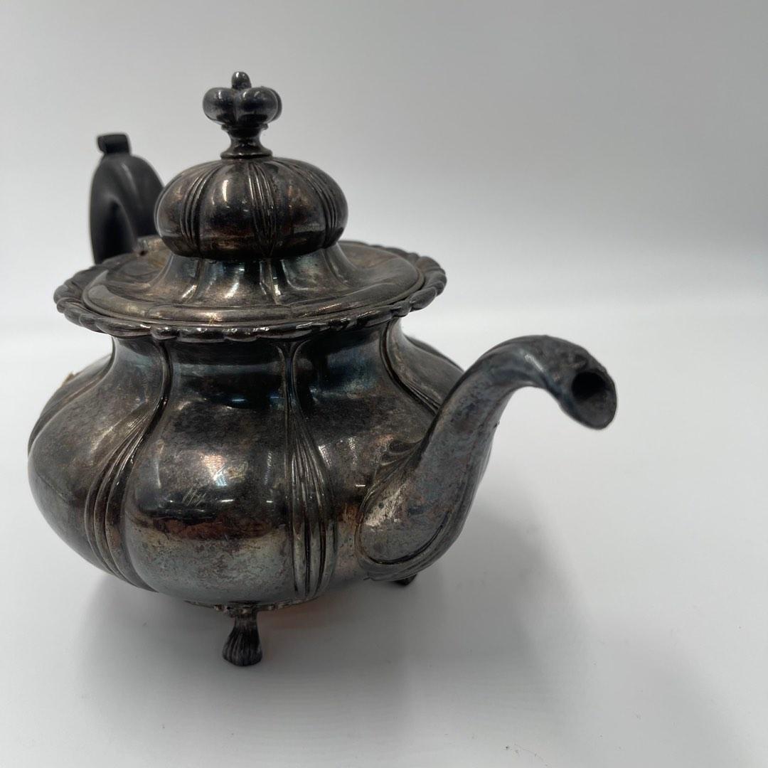 Vintage EPNS tea pot, Hobbies & Toys, Collectibles & Memorabilia ...