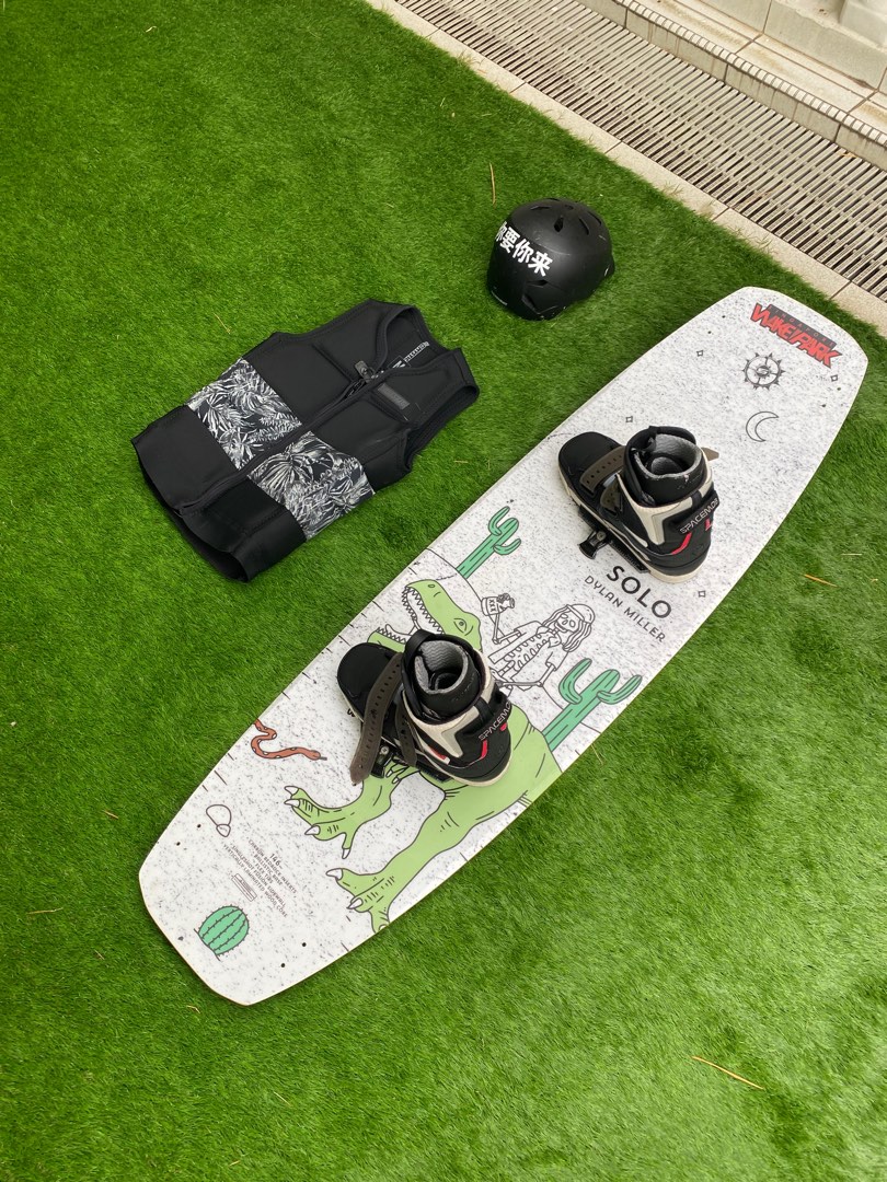 Wakeboard Set, Sports Equipment, Sports & Games, Water Sports on Carousell