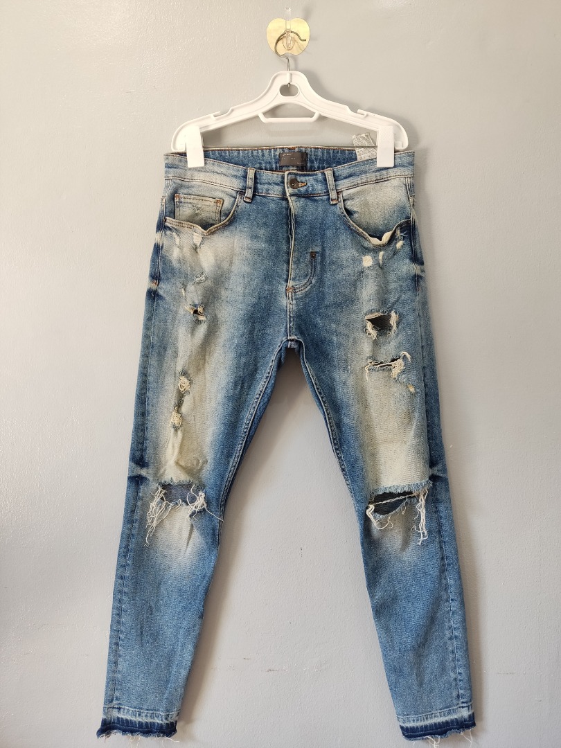 Zara Rip Trashed Jeans, Men's Fashion, Bottoms, Jeans on Carousell