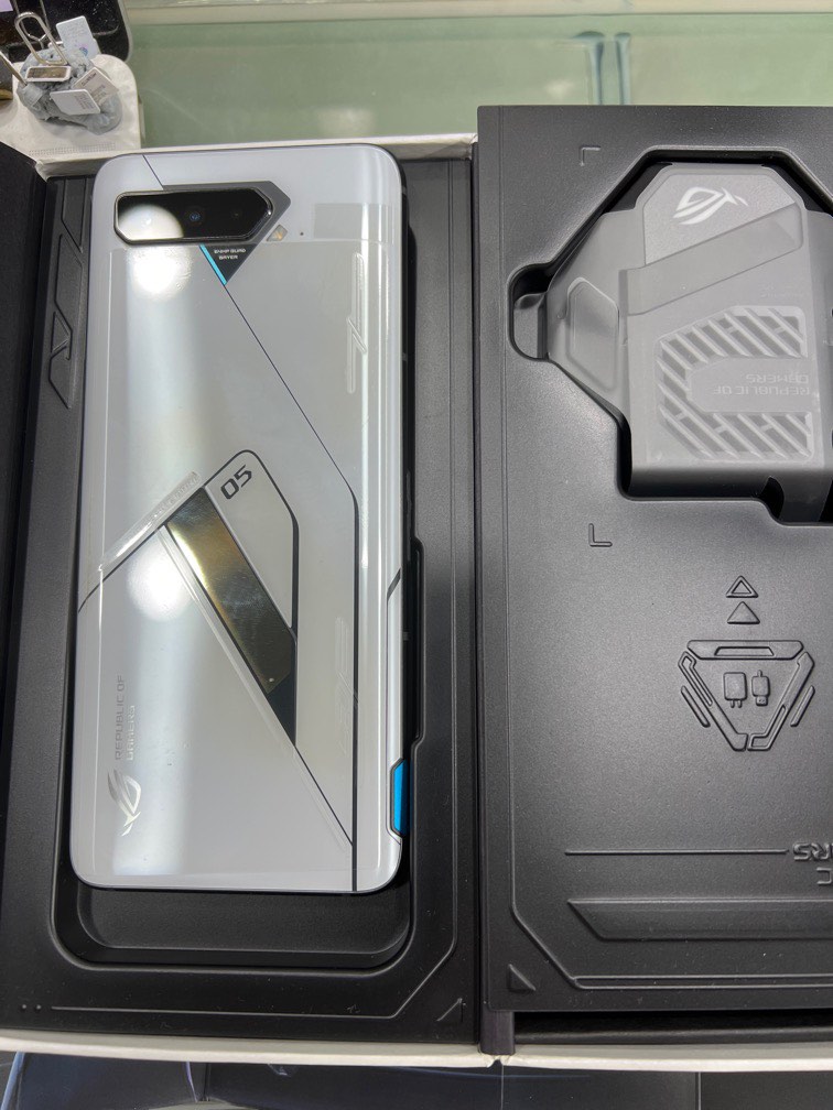 行貨 ASUS ROG 5 ultimate 5g 18+512gb 全套 白色, 手提電話, 手機, Android 安卓手機, Asus ...